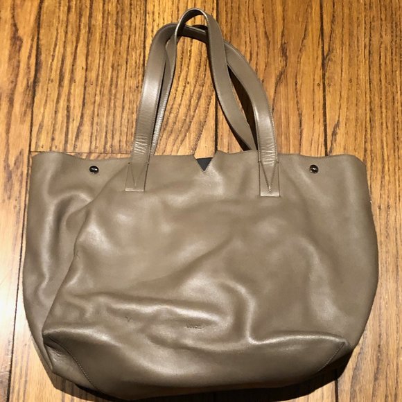 Vince | Bags | Vince Signature Leather Tote | Poshmark